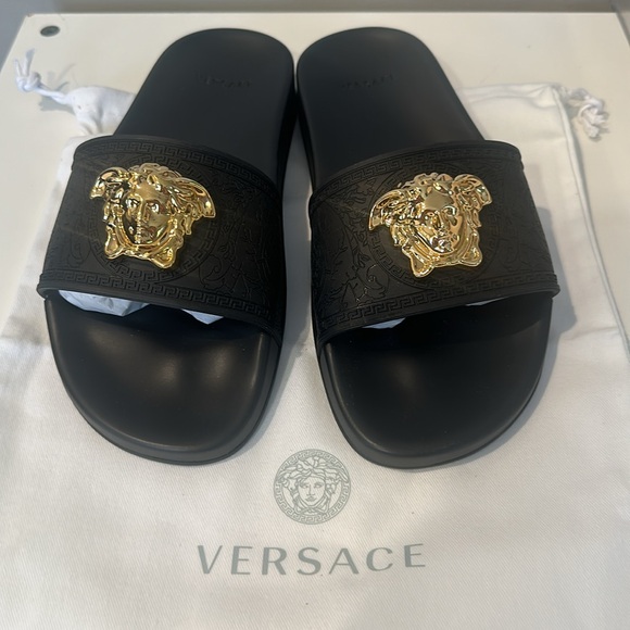 Versace | Shoes | Versace Nerooro Pool Slide Gomma Euro 37 | Poshmark